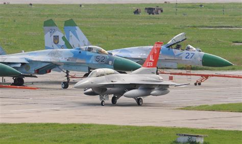 Yar Okumak Sözlük F 16 Su 35 Karşılaştırma Toshi