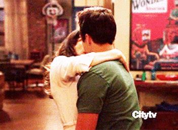 6 Kissing Moves Guaranteed To Make A Woman Melt Into A Puddle