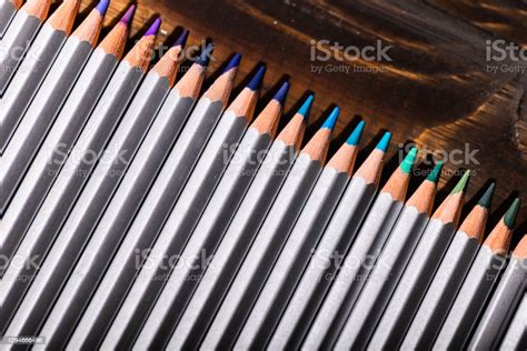 다른 구성에 색깔 연필의 그룹 0명에 대한 스톡 사진 및 기타 이미지 0명 개체 그룹 공예 Istock