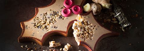 Raspberry and granola heart | Satro Quality Drinks