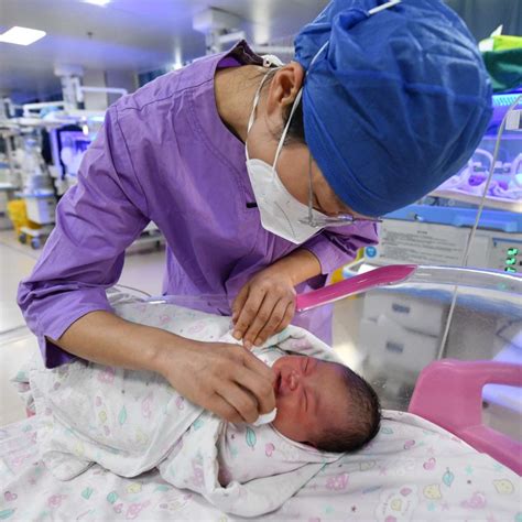 Calling All Healthy Young Men In China Infertile Couples Need Sperm