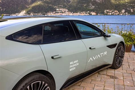 ขายไทยปลายปีนี้คาดเริ่ม 1 8 ล้านบาท Avatr 12 ซีดานไฟฟ้า 700 กม ชาร์จ Cltc รถใหม่วันนี้ ข่าว