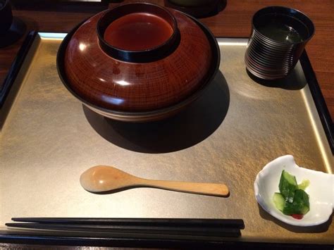 ランチで絶品親子丼を堪能！宮崎地鶏 旬彩 神楽 市兵衛町【六本木】 オイシー生活研究所