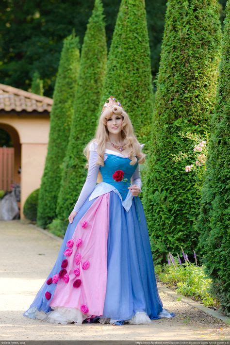 Sleeping Beauty Aurora Cosplay