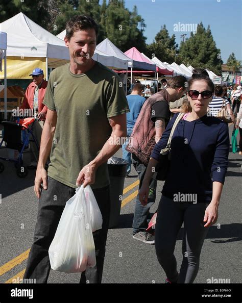 Simon Rex Girlfriend