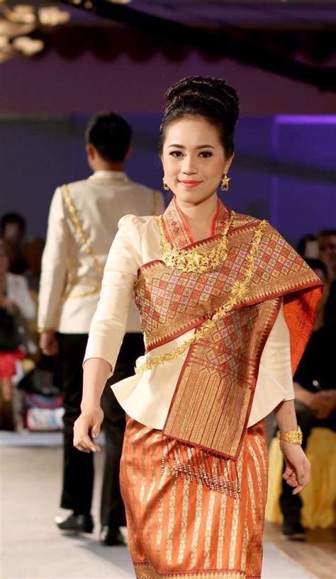Beautiful Sinh Lao Traditional Fashion Traditional Dresses Laos