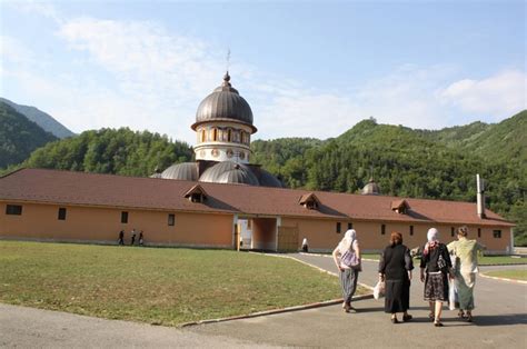 Sfântul Ioan Iacob A Fost Sărbătorit în Țara Loviștei Arhiepiscopia