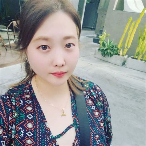 위민희 Minhee Wee • Threads Say More