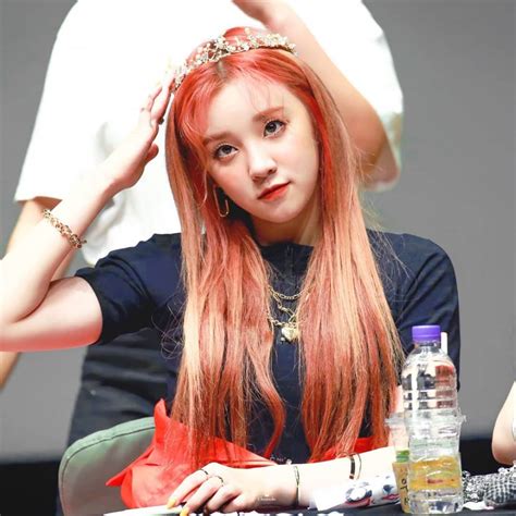 10 Potret Imut Yuqi G Idle Kenakan Headwear Super Lucu Bikin Gemas