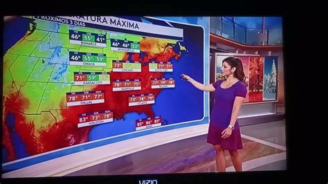 Jessica Delgado Sexy Legs Purple Outfit El Tiempo Despierta America