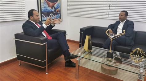País Posible le hace oferta de la candidatura a senador por Dajabón al periodista Salvador