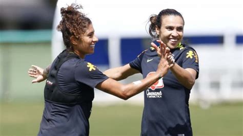 Seleção Feminina Vive Reta Final De Preparação Portal Morada