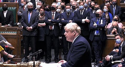 英国首相“派对门”未平 “生日门”又起，约翰逊被要求辞职封锁家人内阁