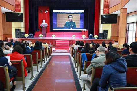 Trường Đại Học Sao Đỏ Tổ Chức Học Tập Trực Tuyến Nghị Quyết Hội Nghị