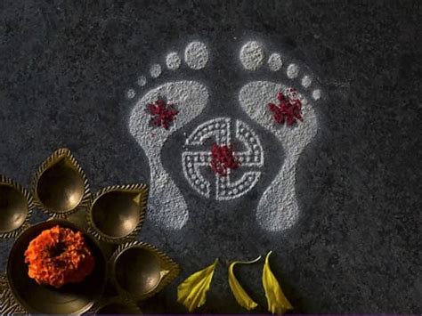 Mahalaxmi Puja 2023 Date Timings Shubh Muhurat Remedies Importance In