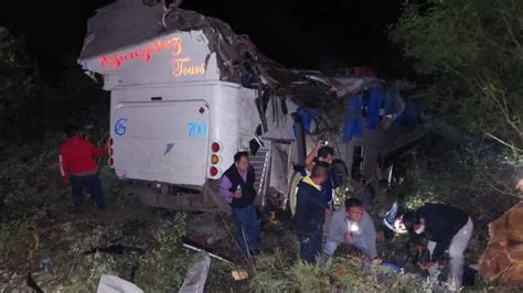 Volcó camión con asistentes de la toma de protesta de Salomón Jara en