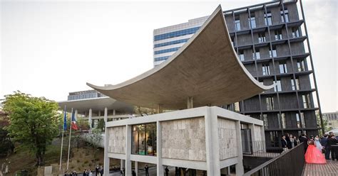 대사관 리모델링하며 건축가 김중업 ‘예술혼 되살린 프랑스