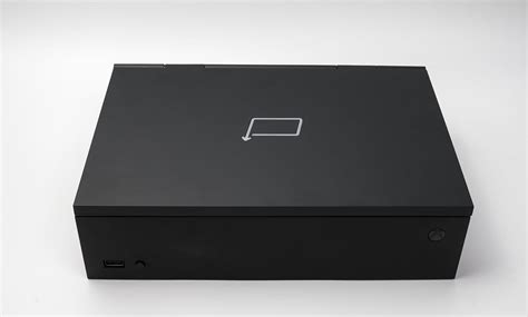 Модель Xscreen Carbon Black для Xbox Series S показали на видео с