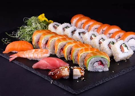 Viral Jastip Sushi Ini Tanda Tanda Dan Risiko Mengonsumsi Sushi Basi