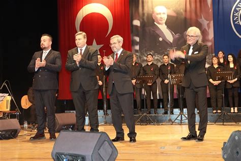 ANKARA ÜNİVERSİTE GÖNÜLDEN GÖNÜLE TÜRK HALK MÜZİGİ KOROSU Dil ve
