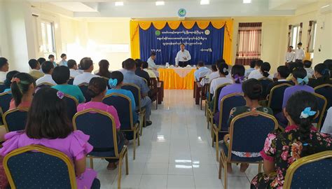 သမဝါယမနှင့်ကျေးလက်ဖွံ့ဖြိုးရေးဝန်ကြီးဌာန၊ ပြည်ထောင်စုဝန်ကြီး ဦးလှမိုး လူသုံးကုန်ထုတ်လုပ်မှုနည