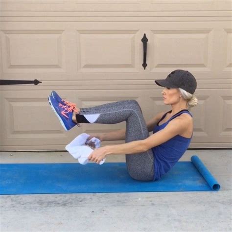 Alexa Jean Brown On Instagram Ab Workout Double Tap And Tag Your Partner Perform 12 Reps Each