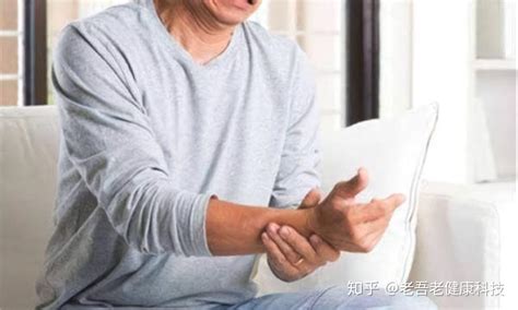 老吾老：老年人年龄越大，越容易出手汗？有肥胖症的老人要注意了 知乎