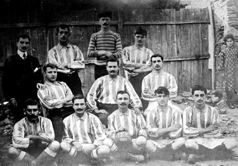 Türkiye Futbol Tarihi İlk Kurulan Takım Hangisidir İlk Futbolcu Kim