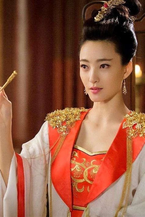 8版「妲己」顏值對比：誰媚到骨子裡，誰靠妝容也撐不起？ 每日頭條