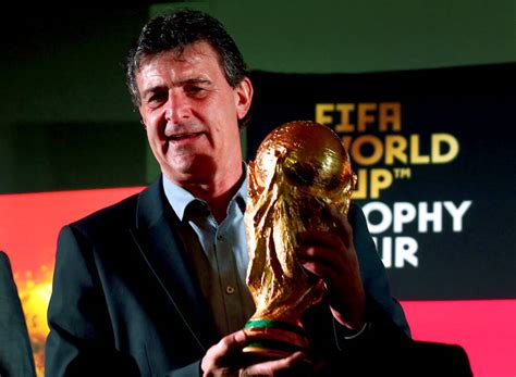 Mario Kempes Fulminó A Maradona Y Defendió A Messi
