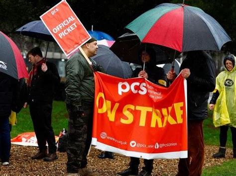 Travellers Warned Of Delays As Uk Passport Staff Go On Strike Orissapost