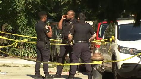 Bedford Stuyvesant Shooting Nypd Searching For Suspect Who Shot