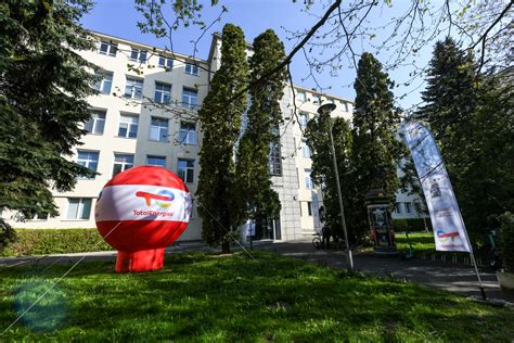 Wydział Simr Zawarł Umowę O Współpracy Z Totalenergies Marketing Polska Politechnika