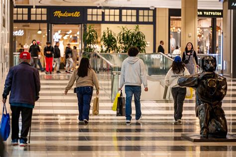米小売売上高、5月は予想外の増加－消費者需要の底堅さ示す Bloomberg