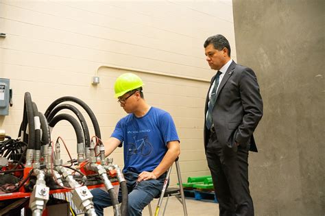 52423 Advanced Materials Testing Laboratory Marshallu