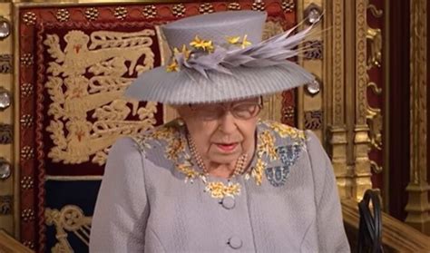 The Queen Celebrating The Soaps