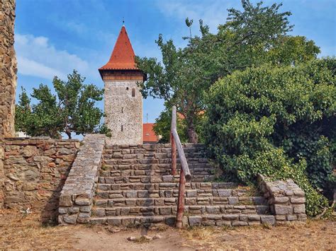 Solve Schody Jigsaw Puzzle Online With 99 Pieces