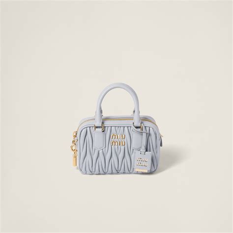 미우미우 아르카디 마테라쎄 나파 가죽 백 위시버킷