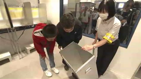小学生選挙権ゲットしてからもやりたいキッザニア福岡で模擬選挙初開催 本物の投票箱に一票投じる福岡TNCニュース