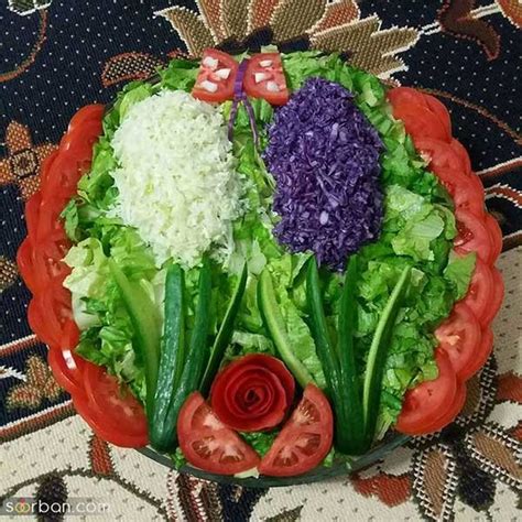 تزیین سالاد کاهو و خیار و گوجه ساده برای مهمانی ها