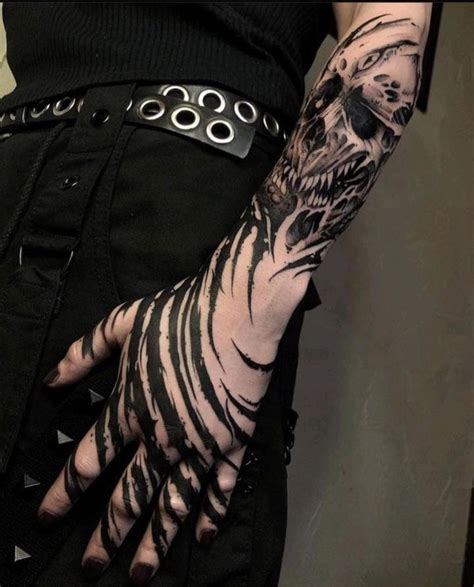 Hand Tattoo Blackout Tatuaje De Metal Tatuajes Emo Tatuajes