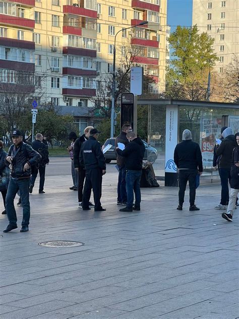 Sota On Twitter Жители Москвы сообщают о массовых вручениях повесток у станций метро Очевидцы