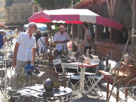CREMIEU Salon des Antiquaires voyage au cœur de l histoire et de l art