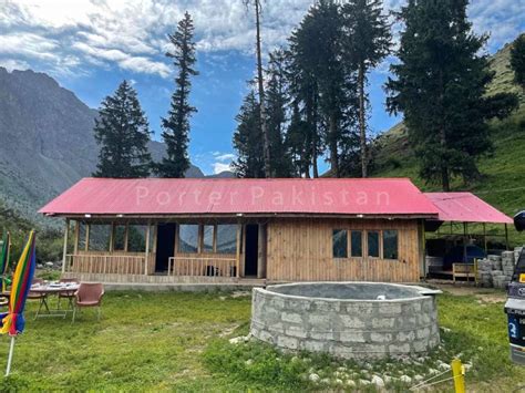 Strawberry Huts Porter Pakistan