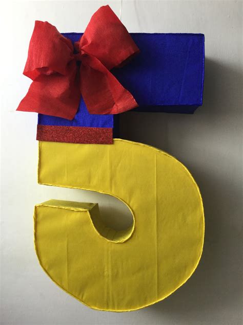 Piñata inspirada en Blanca Nieves numero 5 por aldimyshop en Etsy