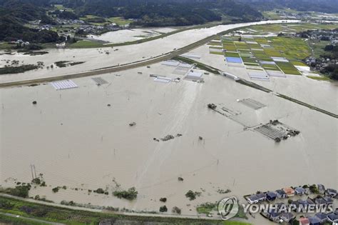 태풍 난마돌에 물바다로 변한 일본 미야자키현 연합뉴스