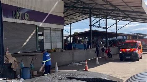 Idosa Morre Ao Cair De Plataforma De Carga E Descarga Da Ceasa Em
