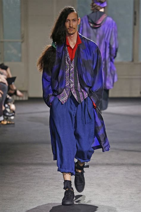 Yohji Yamamoto Menswear Fashion Show Collection Spring Summer 2017