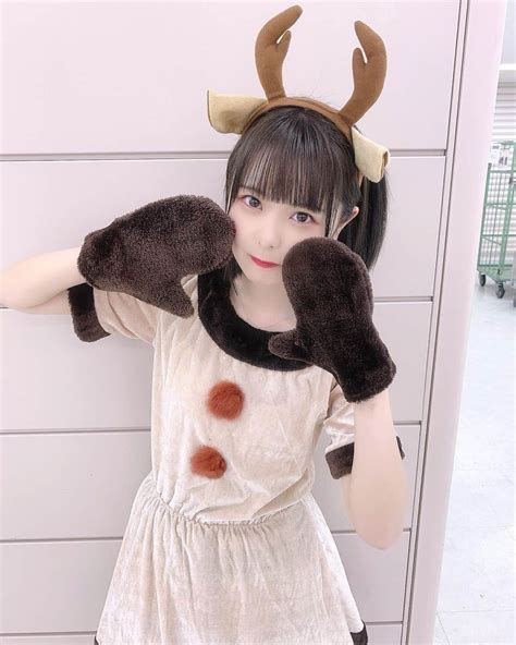 久保田沙矢香さんのインスタグラム写真 久保田沙矢香instagram「 先取りクリスマス🦌 オンライン個別トーク会でトナカイを着たよ