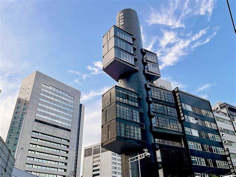 【銀座】世界的建築家が競演する聖地へ！前田学芸員といく銀ブラ建築漂流～和光、三愛、ルイヴィトン、ginzasixずらり名建築を味わい尽くせ
